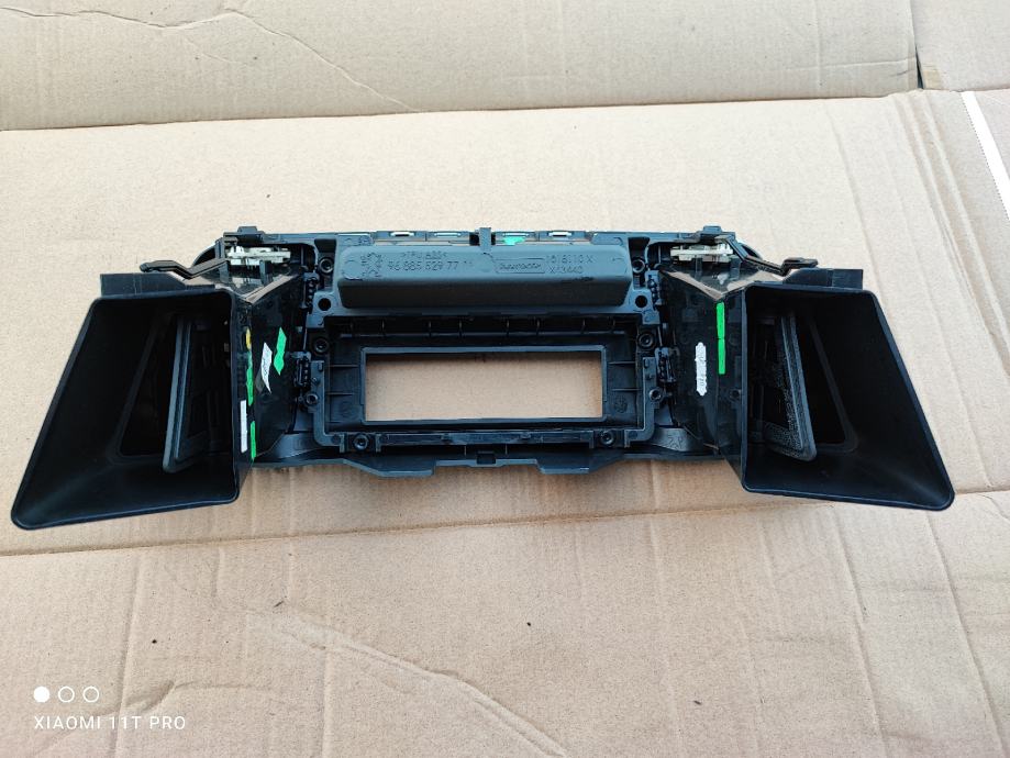 Peugeot 508 rešetka ventilacije 9688552977