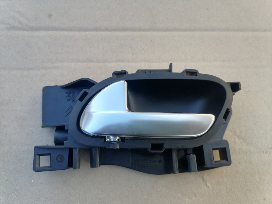 Peugeot 508 ručica vrata prednja lijeva 9685950377