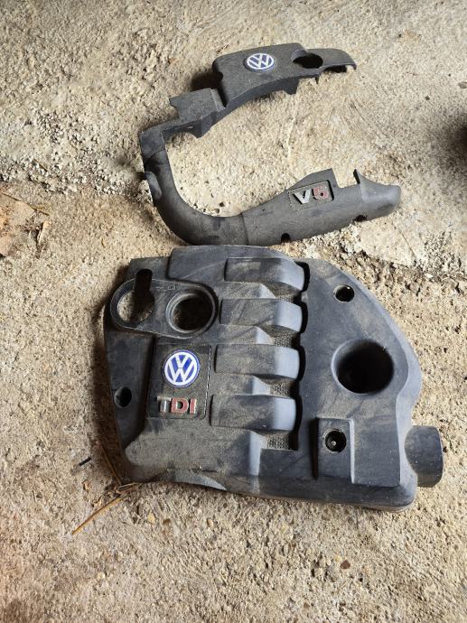 poklopac motora vw passat b5.5 2.3 v5