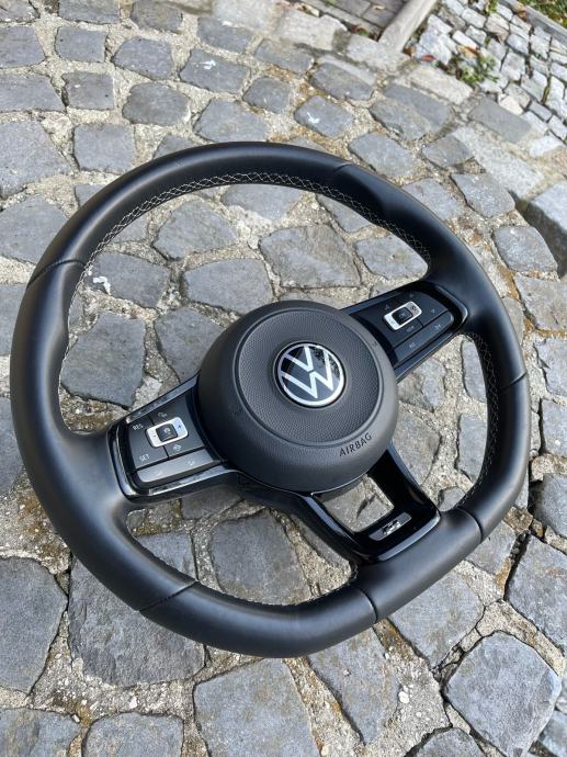 R line VW volan, Passat, Golf ili Tiguan, malo rabljen