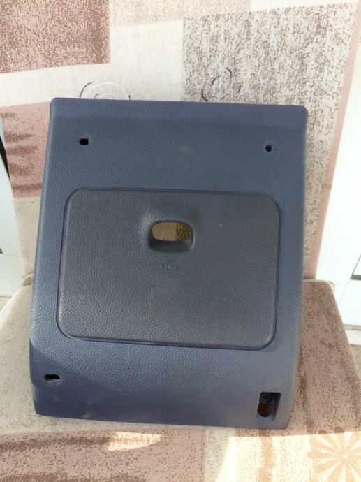 Renault Twingo dijelovi 1993. - 1998.g. - poklopac osiguraca