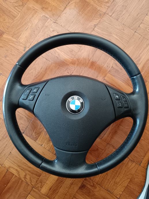 Volan BMW e90 neoštećen 150 eura