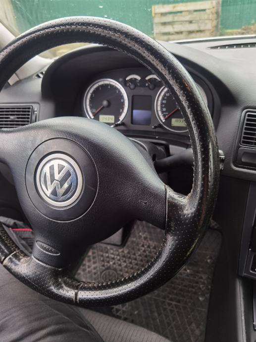VW Golf 4 kožni trokraki volan