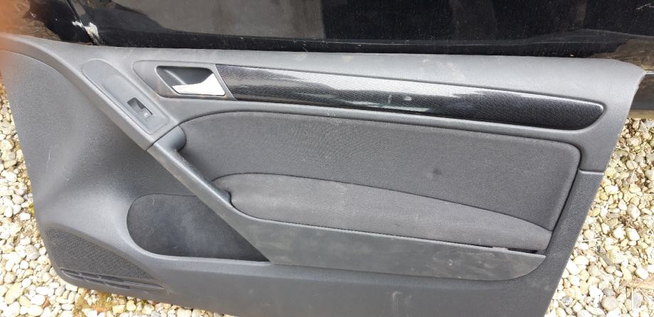 VW GOLF 6 TAPICIRUNG VRATIJU ZA GOLF TROJA VRATA