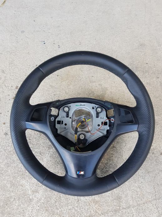 Bmw e90 e91 e92 e93 e87 M volan