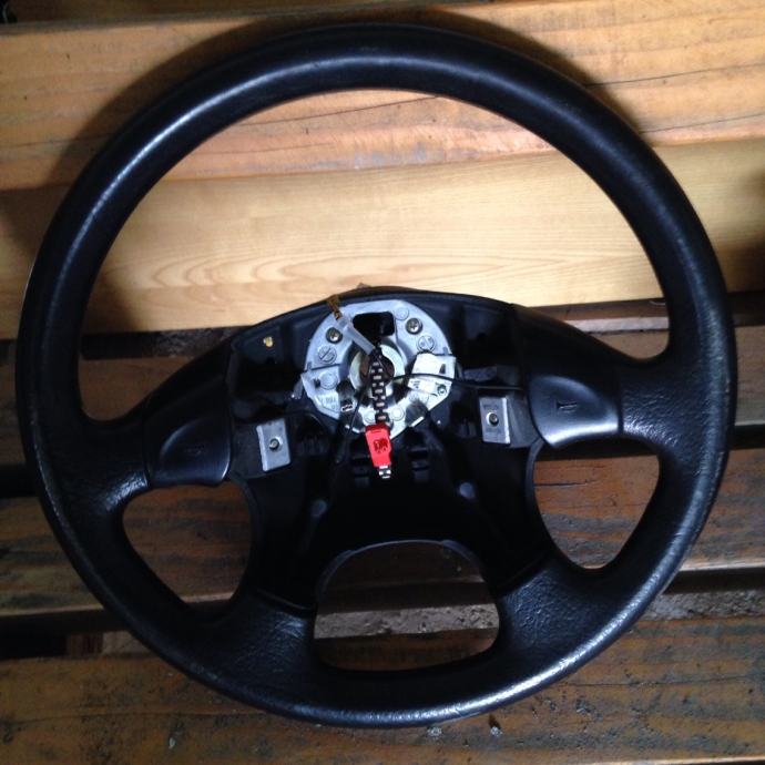 Golf 3 volan sa airbagom