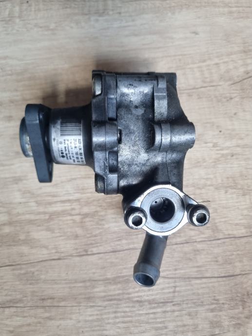 Servo pumpa Audi A4 B8 2.0 tdi