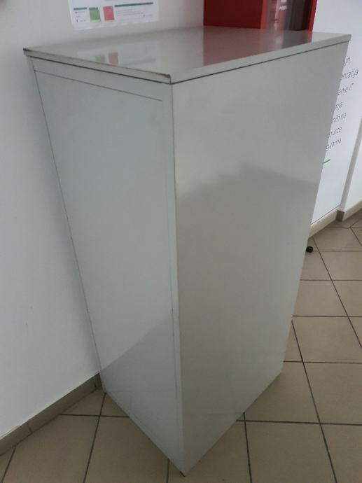 Limeni ormar za skladištenje