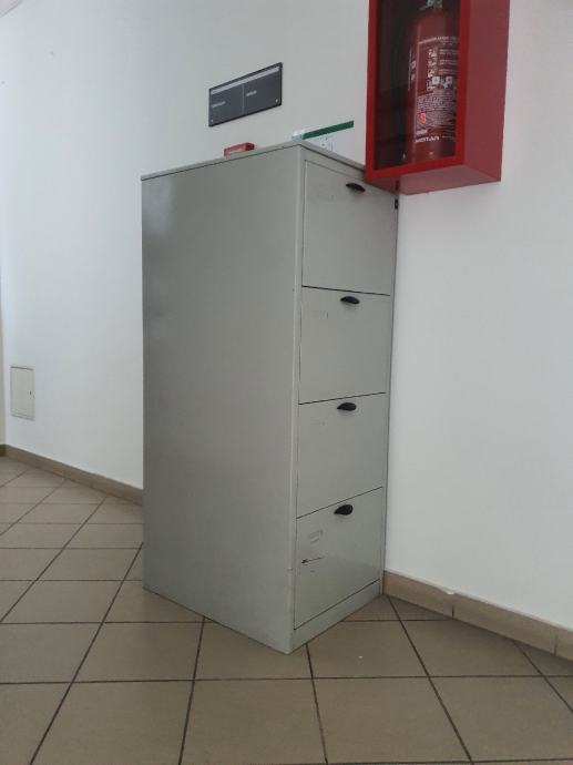 Limeni ormar za skladištenje