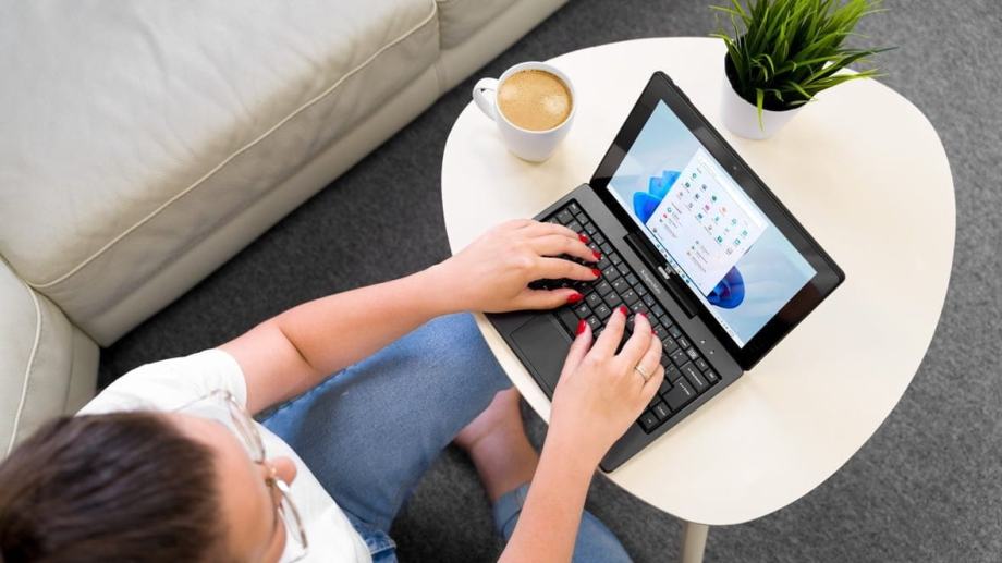 2v1 IPS mobilna tablica in tipkovnica Windows 11Pro BT 2,8GHz USB 3.0