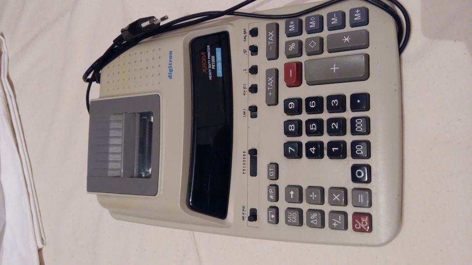 digitron sa trakom + bušilica za papir pogodno za knjigovodstvo