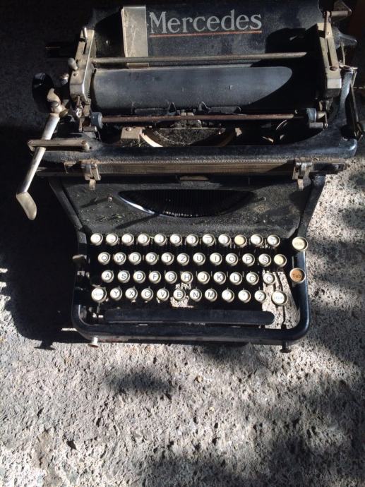 Pisaća mašina Mercedes