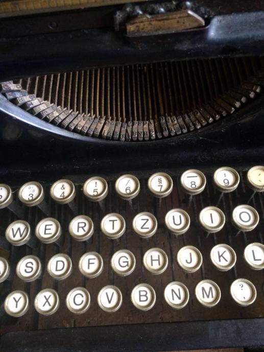 Pisaća mašina Mercedes
