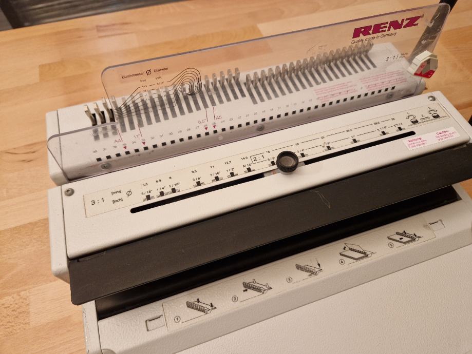 Stroj za uvezivanje žičanom spiralom Renz SRW 3:1