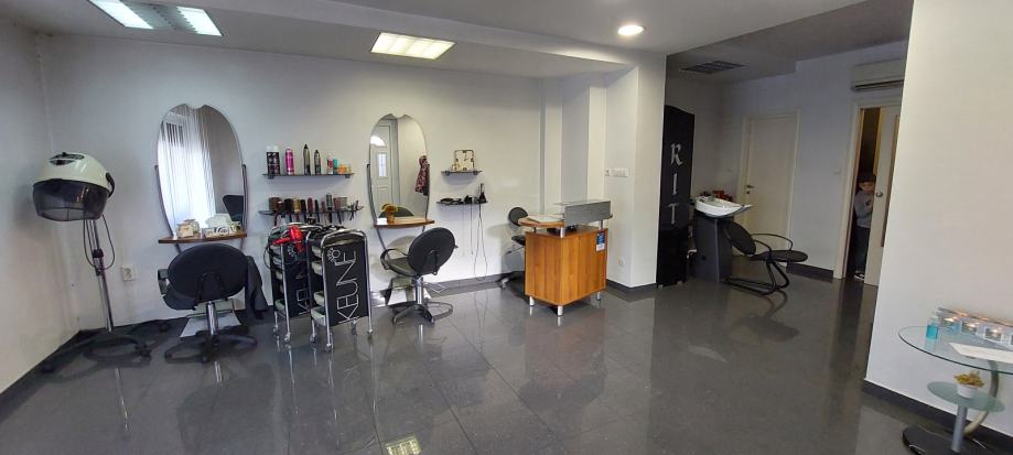 Sve za frizerski salon