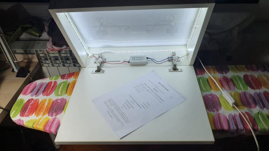 Svjetleća podloga za crtanje i precrtavanje