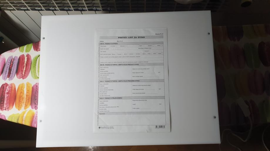 Svjetleća podloga za crtanje i precrtavanje