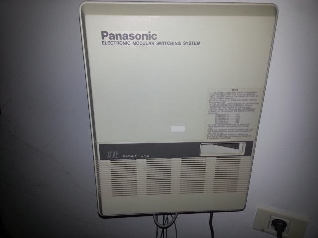 Telefonska centrala Panasonic 3x8 modular switching system 616