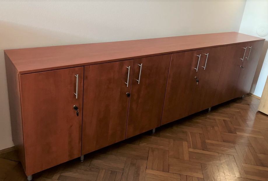 VIŠE UREDSKIH ORMARA RAZNIH DIMENZIJA