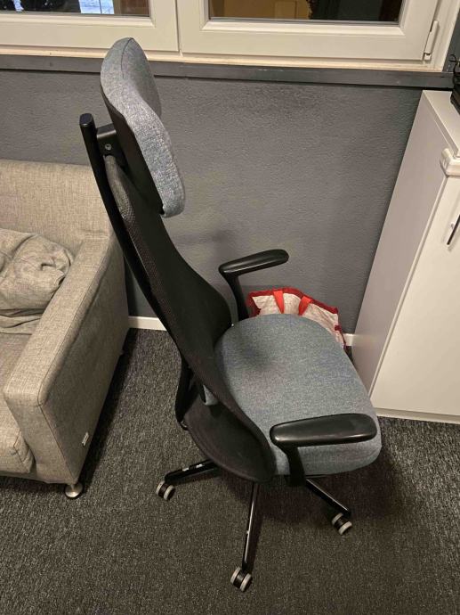 IKEA JÄRVFJÄLLET uredska stolica