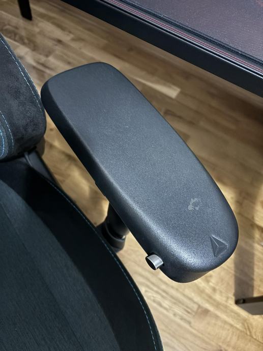 SECRET LAB TITAN GAMING STOLICA