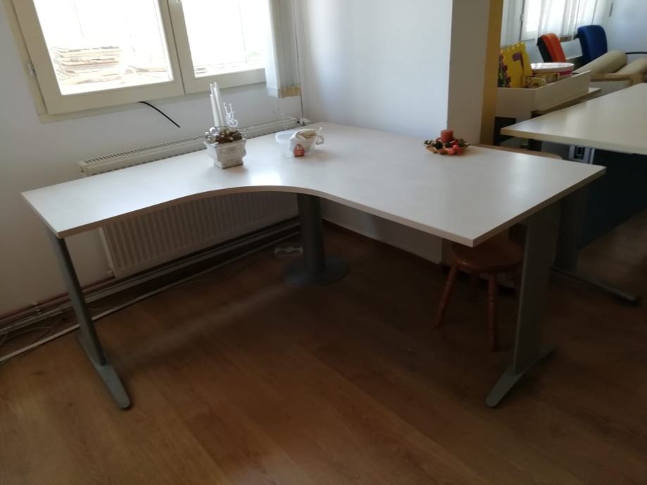 Kutni radni/uredski stol