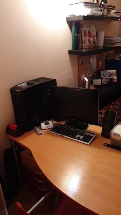 PC računalo,monitor,tastatura,miš,printer,radni stol
