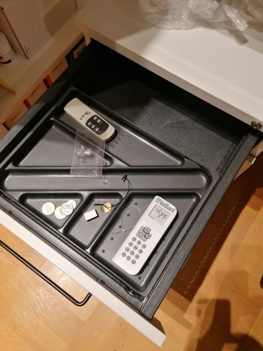 Prodaja uredskih ormara / ladičara