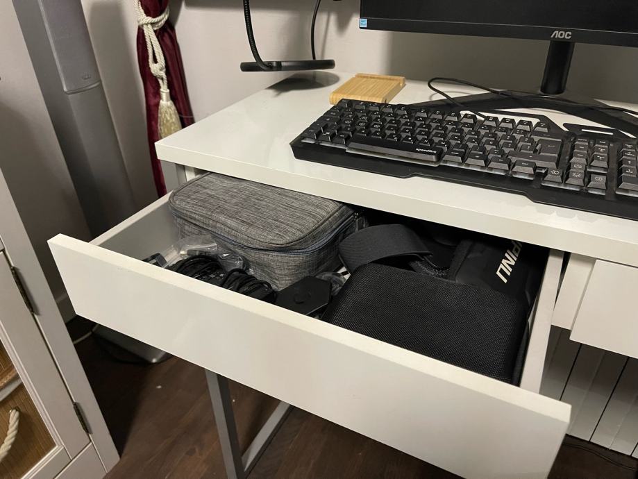 Stol za PC / uredski stol / radni stol