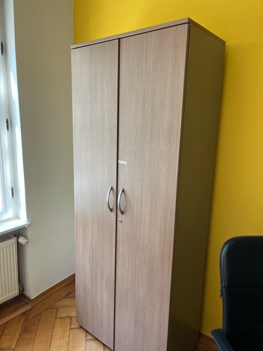 Uredski ormari, stolovi, stolice - hitno i povoljno!