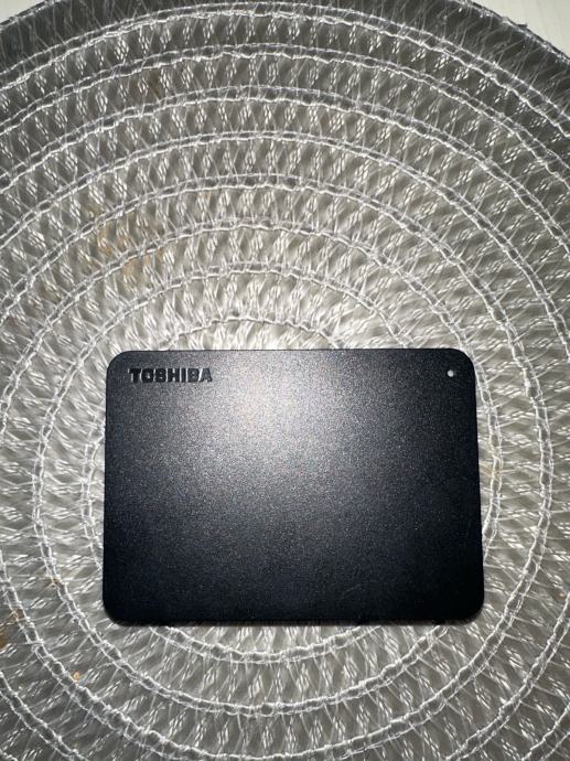 Toshiba 4TB vanjski HDD