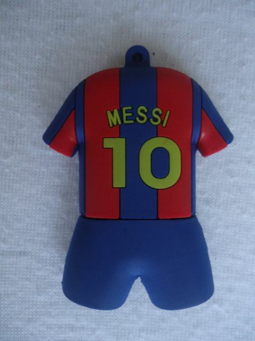 USB FLASH DRIVE 16GB ** FC BARCELONA ** MESSI ** NIKE ** NOVO!