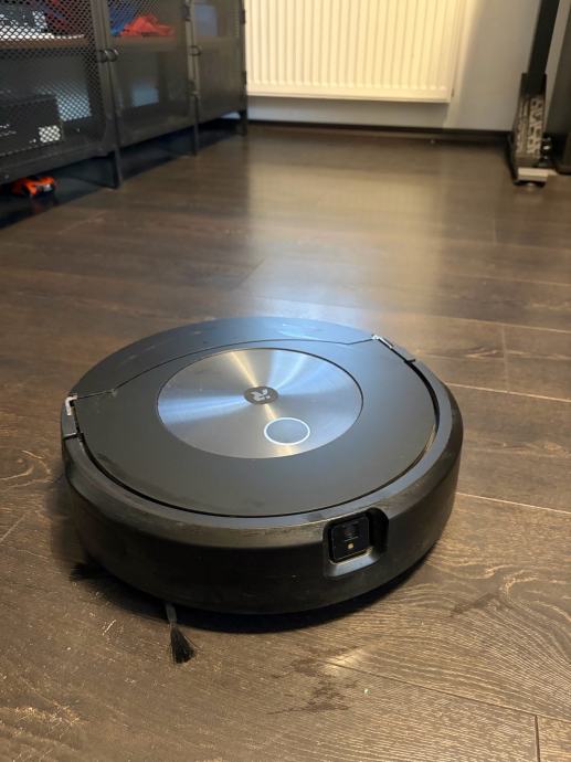 iRobot robotski usisavač Roomba Combo j7+