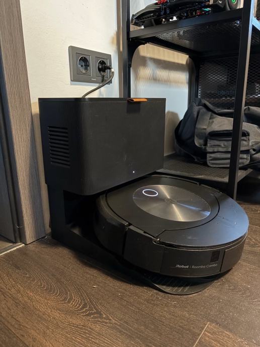 iRobot robotski usisavač Roomba Combo j7+