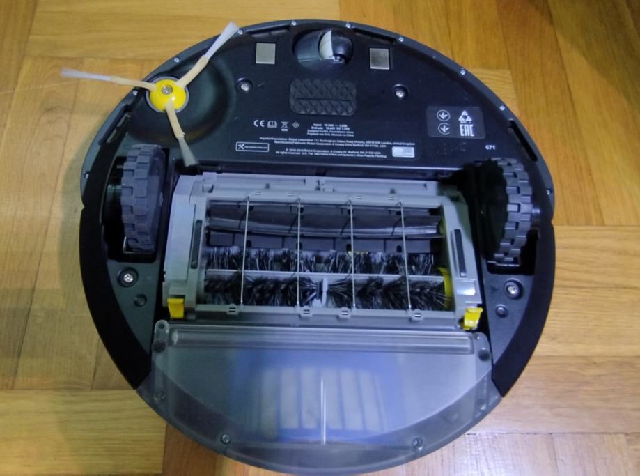 iRobot ROMBA 671