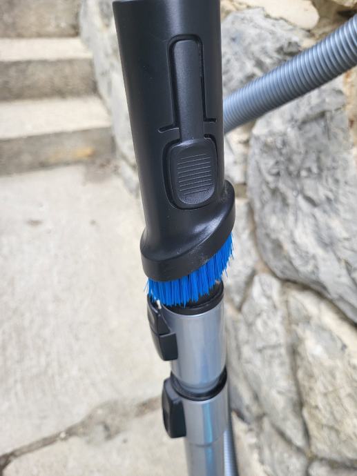 Philips PowerPro active Cyclone7 usisavač