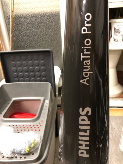 Philips usisavač Aqua Trio Pro