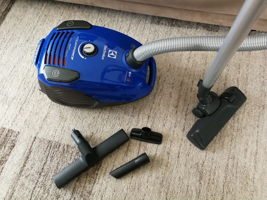USISAVAČ Electrolux
