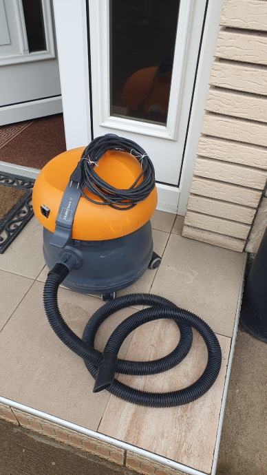 Usisivac industrijski Taski Bora 12