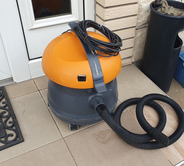 Usisivac industrijski Taski Bora 12