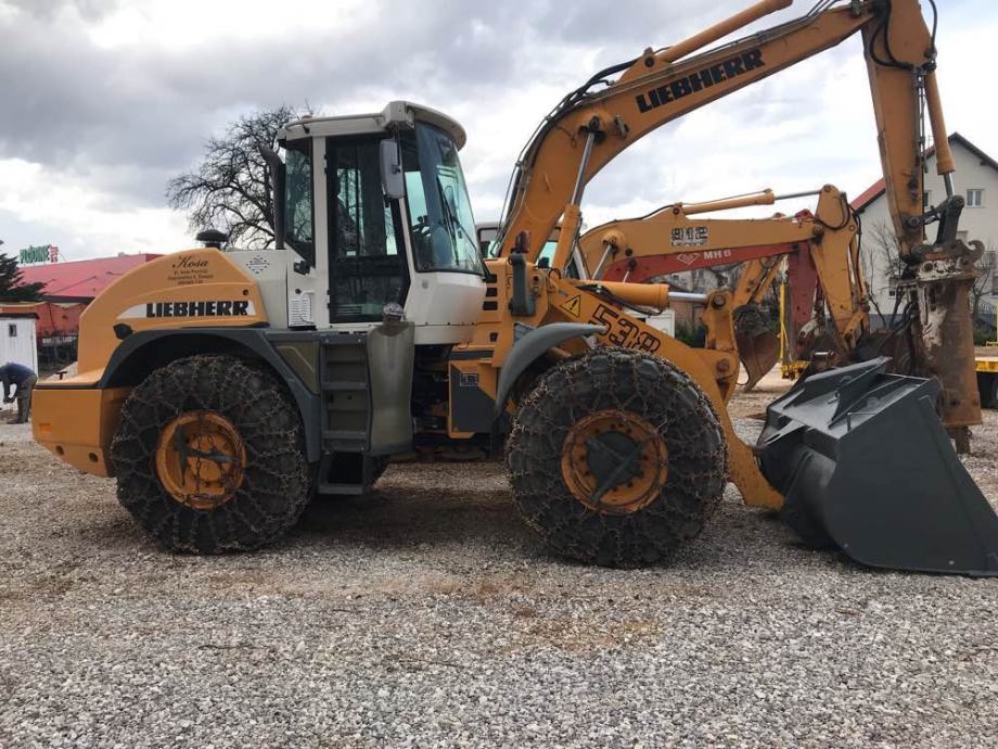 LIEBHERR 538