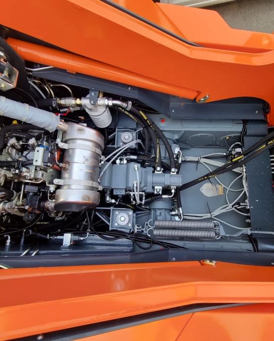 UTOVARIVAČ LOCUST L904