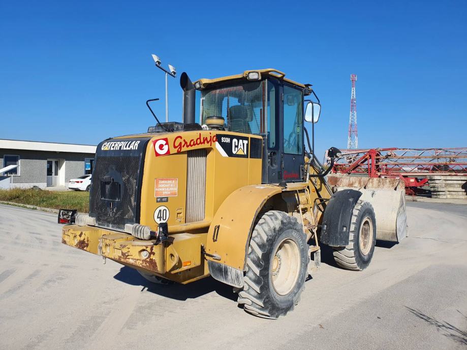 UTOVARIVAČ CATERPILLAR 930 H