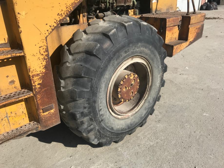 Utovarivač Clark 75C Michingan