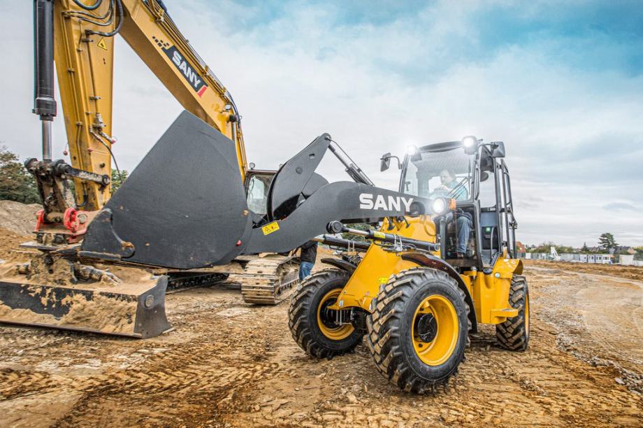 Utovarivač SANY SW075 / SW085