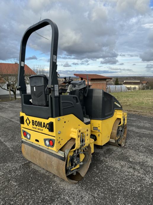 VALJAK BOMAG BW 120 AD-5