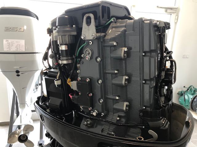 2013 Suzuki DF 150 4 stroke ***Pronautika***