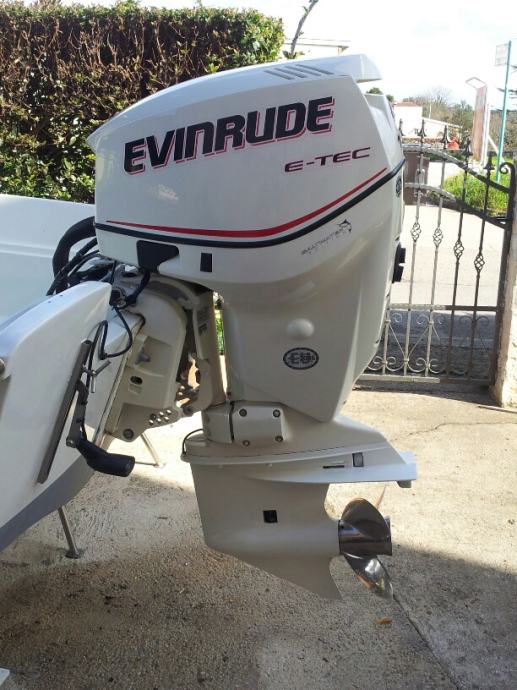 EVINRUDE E tec 115 D O EVINRUDE E tec 115 D O