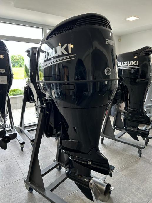 Suzuki DF 200 V6 4stroke sa 577 sati ***Pronautika***