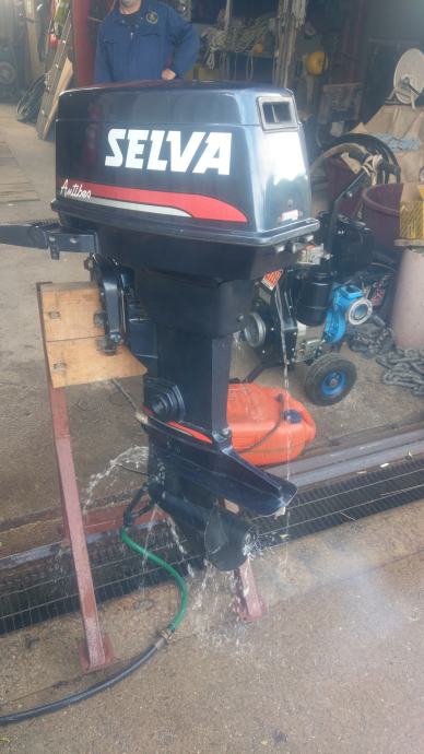 Vanbrodski motor Selva 30